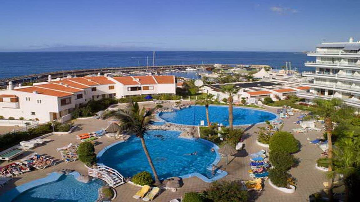 120 M² Villa ∙ 3 Bedrooms ∙ 10 Guests - Los Cristianos