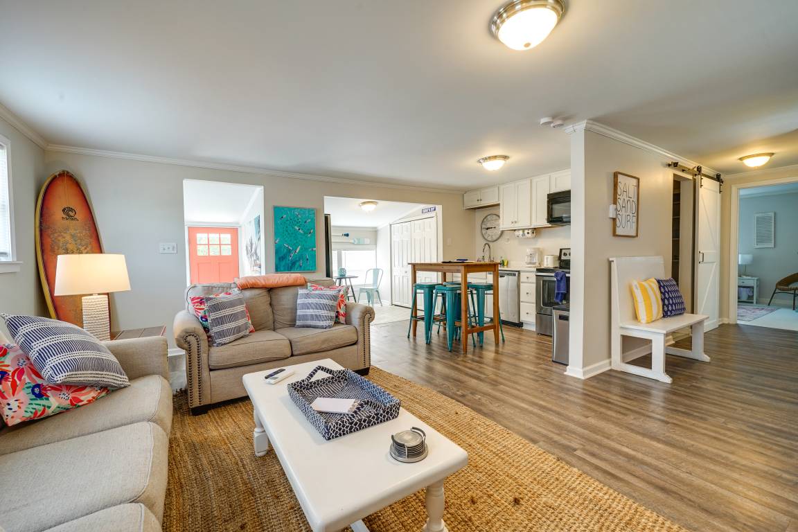 89 M² House ∙ 2 Bedrooms ∙ 4 Guests - Oak Island, NC