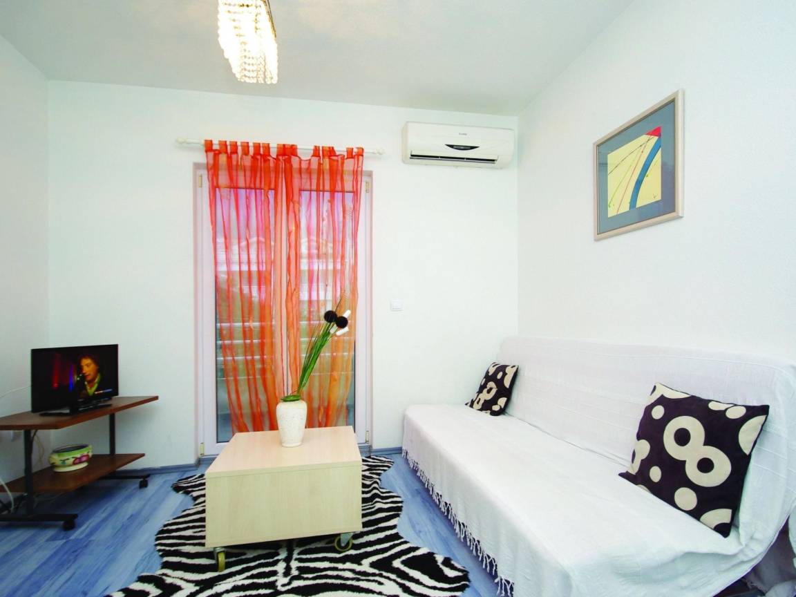 38 M² Apartamento ∙ 1 Habitación ∙ 4 Huéspedes - Hvar