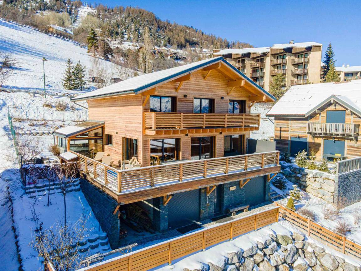 220 M² Chalet ∙ 6 Chambres ∙ 16 Personnes - Barcelonnette