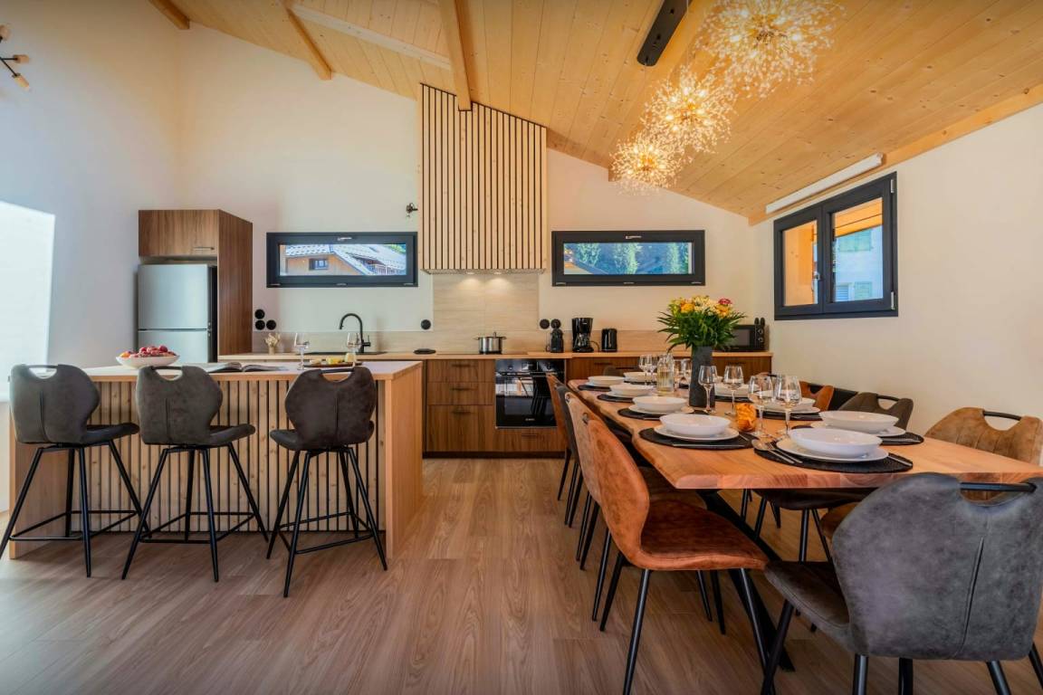 133 M² Chalet ∙ 4 Chambres ∙ 10 Personnes - Thônes