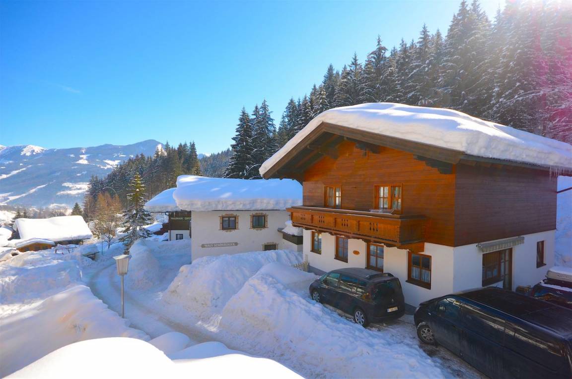 210 M² Ferienhaus ∙ 6 Schlafzimmer ∙ 16 Gäste - Zell am See