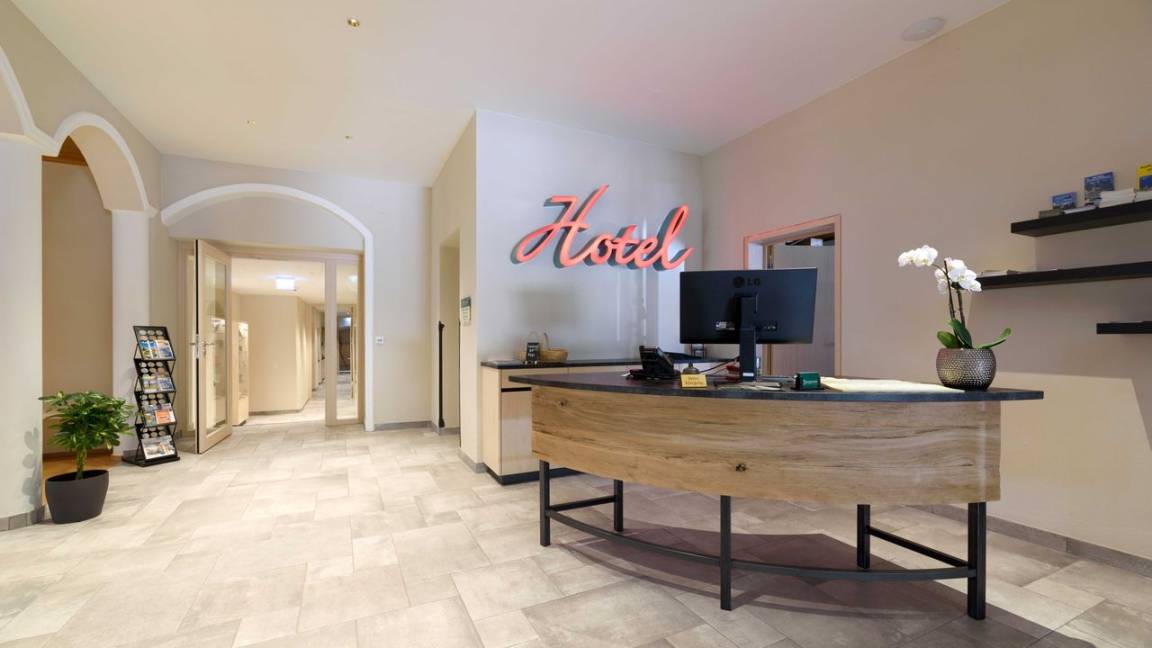 80 M² Hotel ∙ 4 Guests - Hallstatt