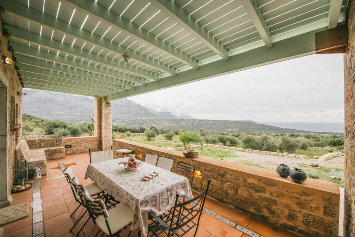 150 M² Finca ∙ 4 Bedrooms ∙ 8 Guests - Greece