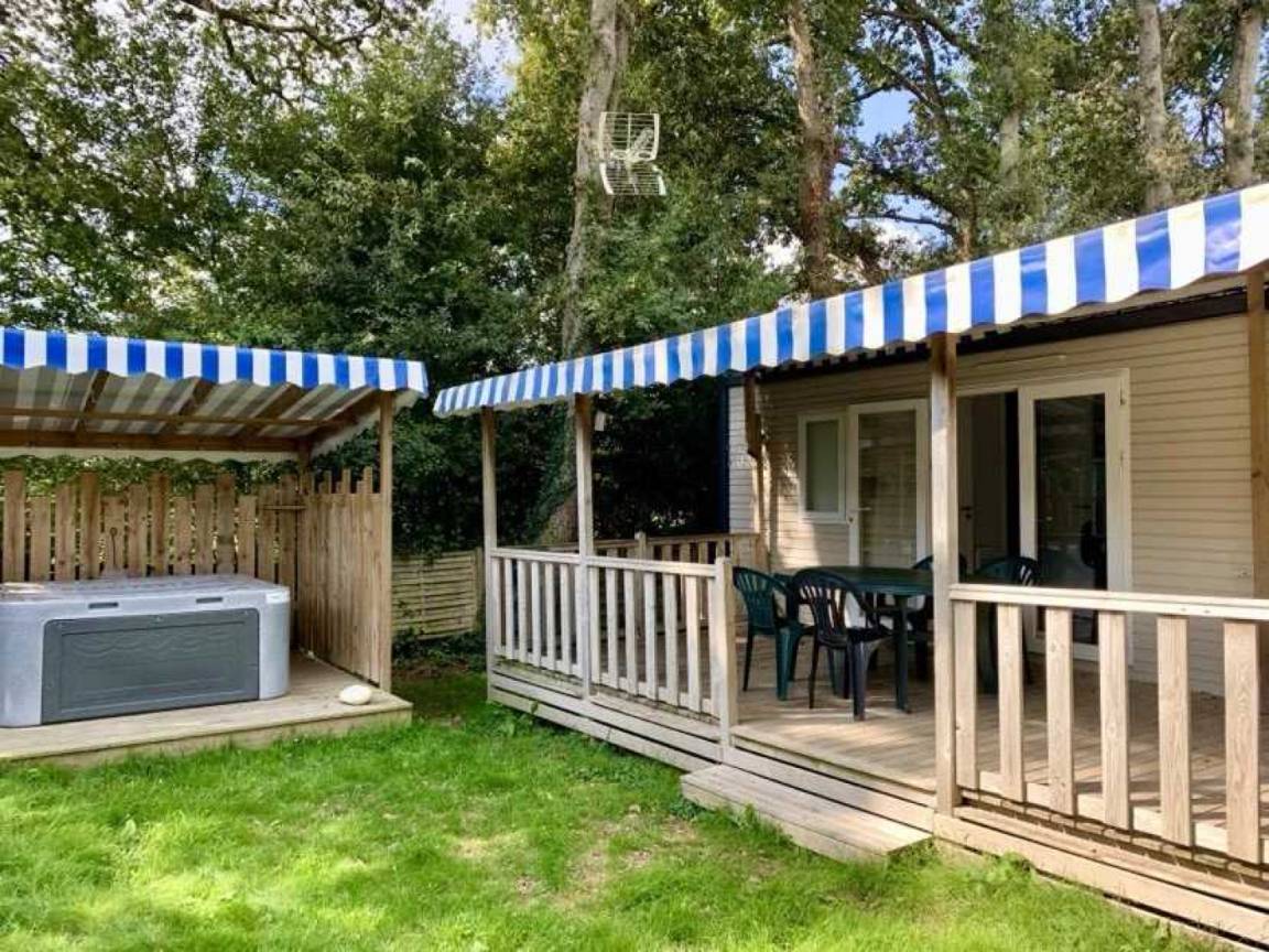 35 M² Camping ∙ 3 Chambres ∙ 8 Personnes - Saint-Lyphard