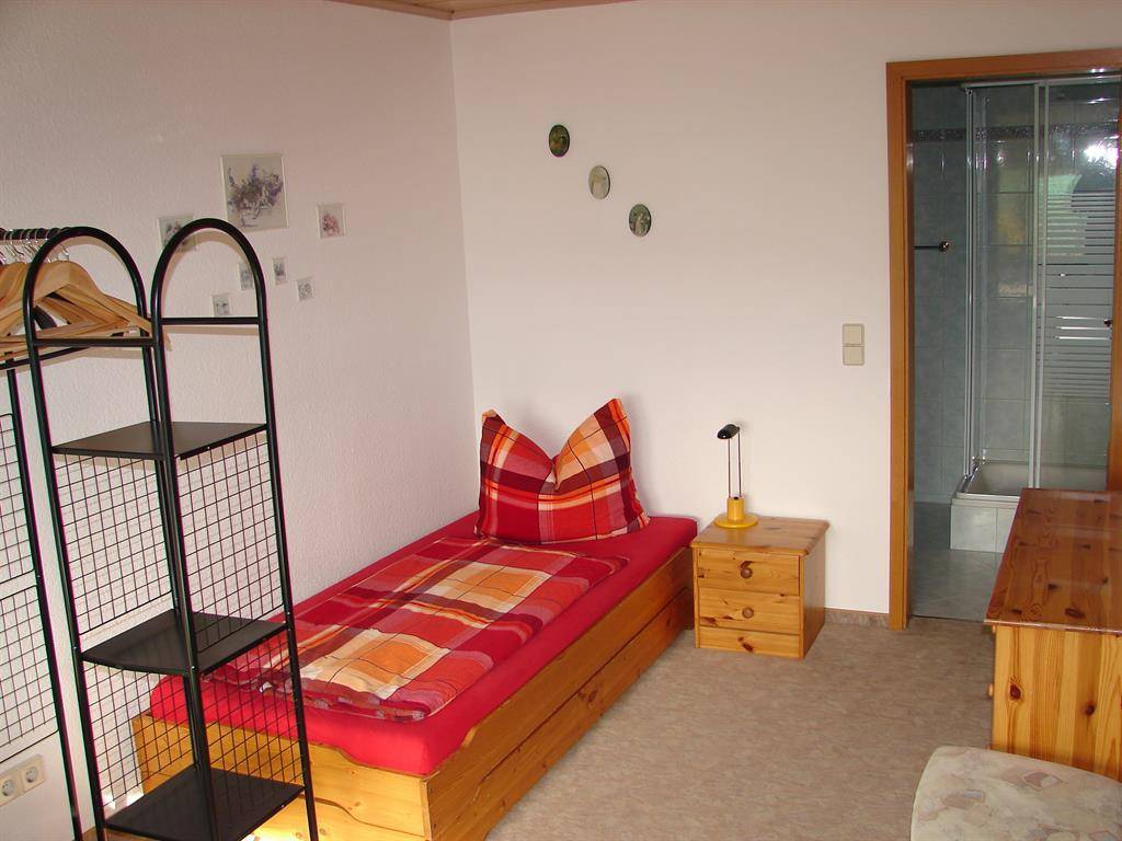 12 M² Hotel ∙ 1 Bedroom ∙ 2 Guests - Freyburg