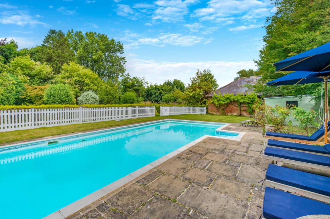 Landhaus ∙ 6 Schlafzimmer ∙ 10 Gäste - Tenterden