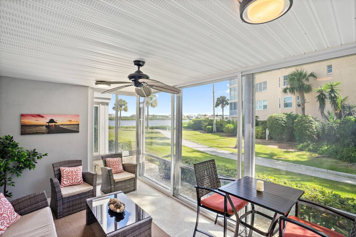89 M² Condo ∙ 2 Bedrooms ∙ 4 Guests - Siesta Key, FL