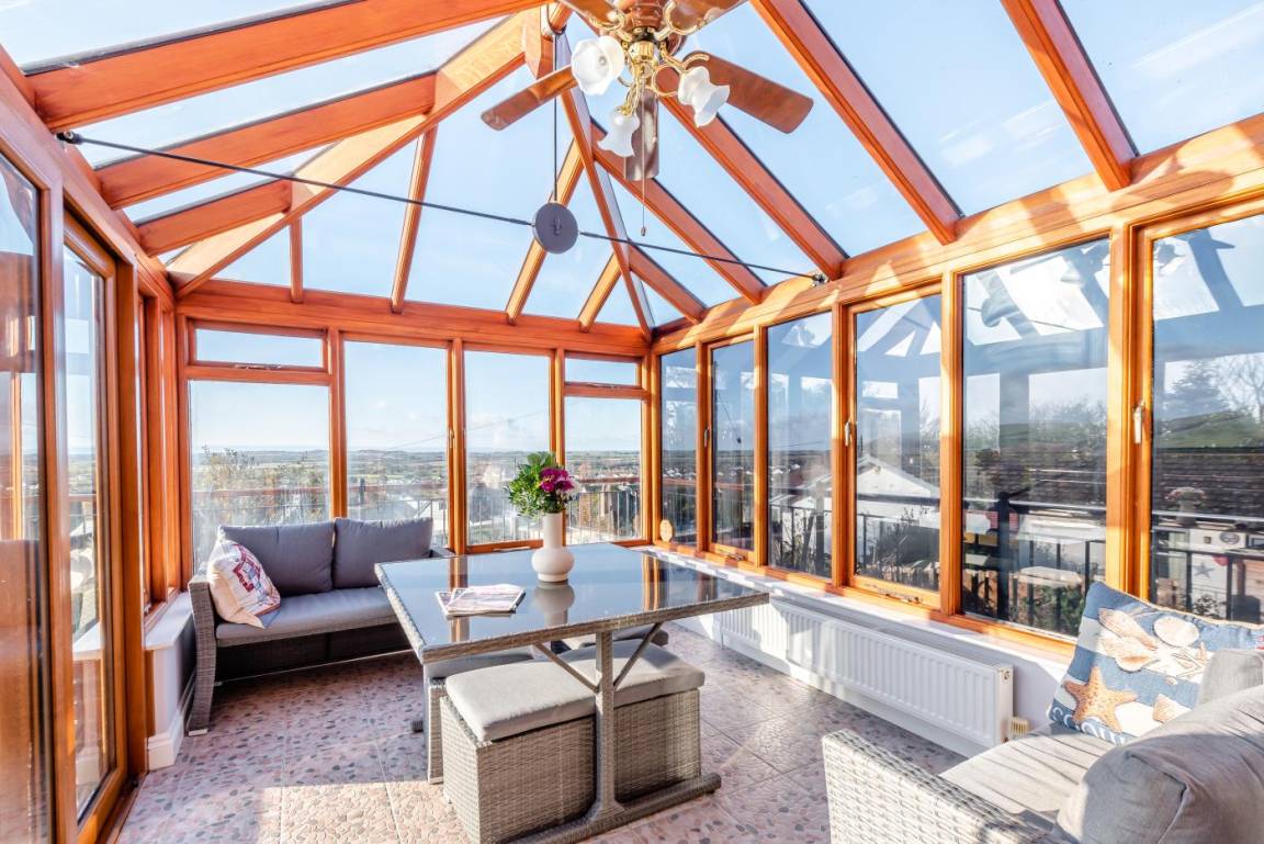 Cottage ∙ 4 Bedrooms ∙ 8 Guests - Croyde