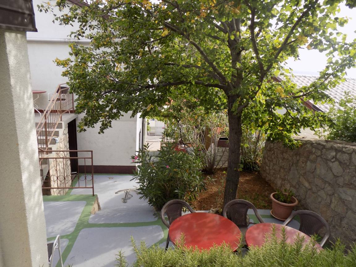 200 M² Maison De Vacances ∙ 4 Chambres ∙ 13 Personnes - Karlobag