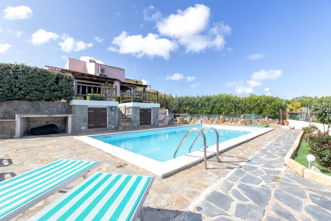120 M² Villa ∙ 3 Bedrooms ∙ 7 Guests - Stintino