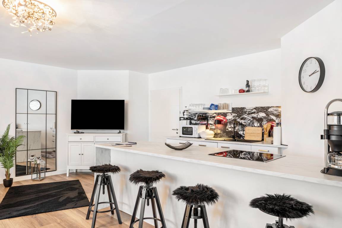 90 M² Apartment ∙ 1 Bedroom ∙ 4 Guests - Bad Emstal