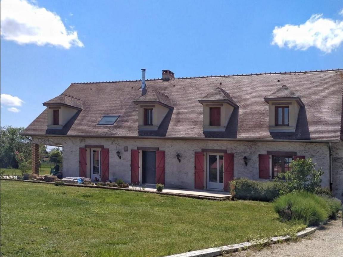 240 M² Landhaus ∙ 6 Schlafzimmer ∙ 12 Gäste - Varennes-sur-Allier