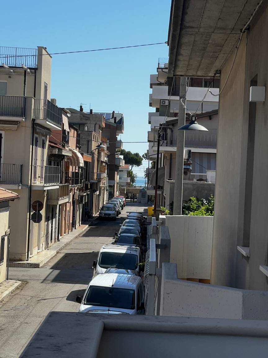 70 M² Apartment ∙ 2 Bedrooms ∙ 7 Guests - Roseto degli Abruzzi