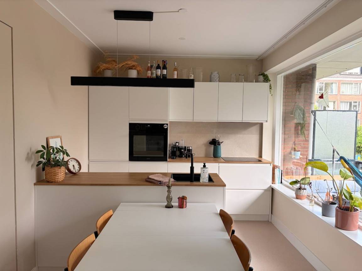 77 M² Apartment ∙ 1 Bedroom ∙ 2 Guests - Amstelveen
