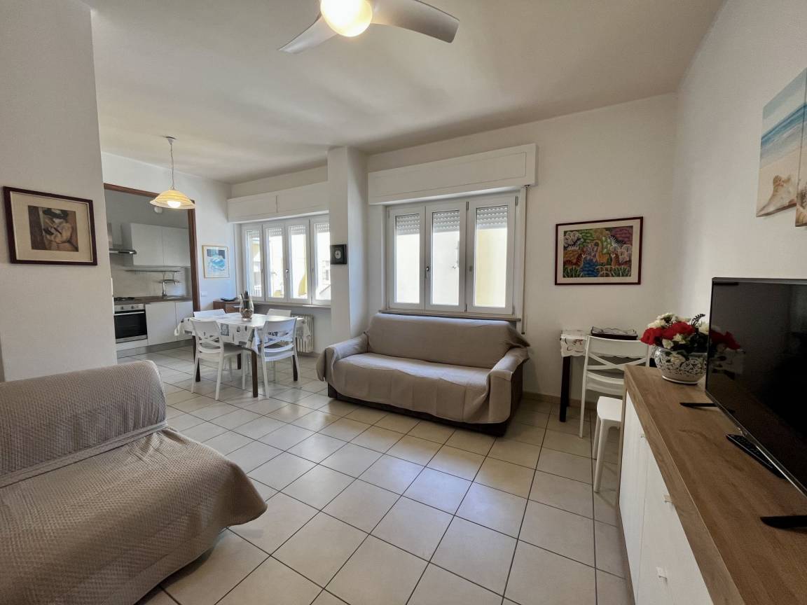 65 M² Ferienwohnung ∙ 2 Schlafzimmer ∙ 5 Gäste - Follonica