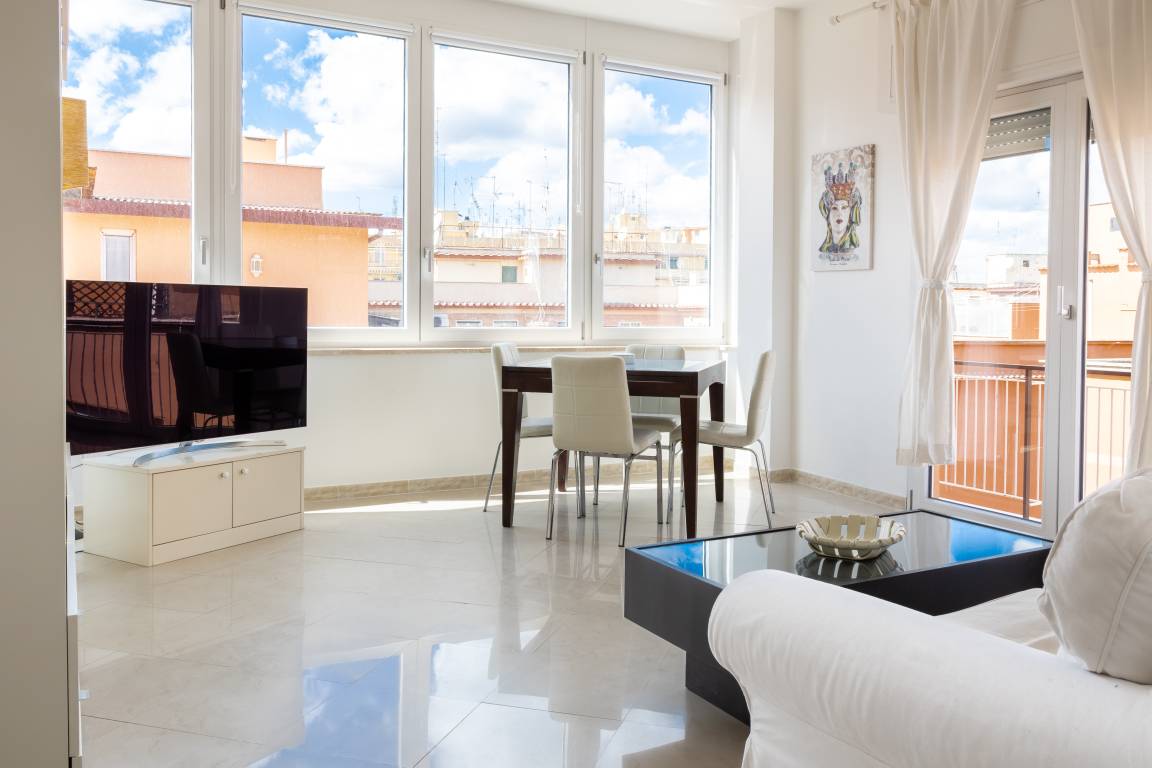 83 M² Apartment ∙ 1 Bedroom ∙ 4 Guests - Rome