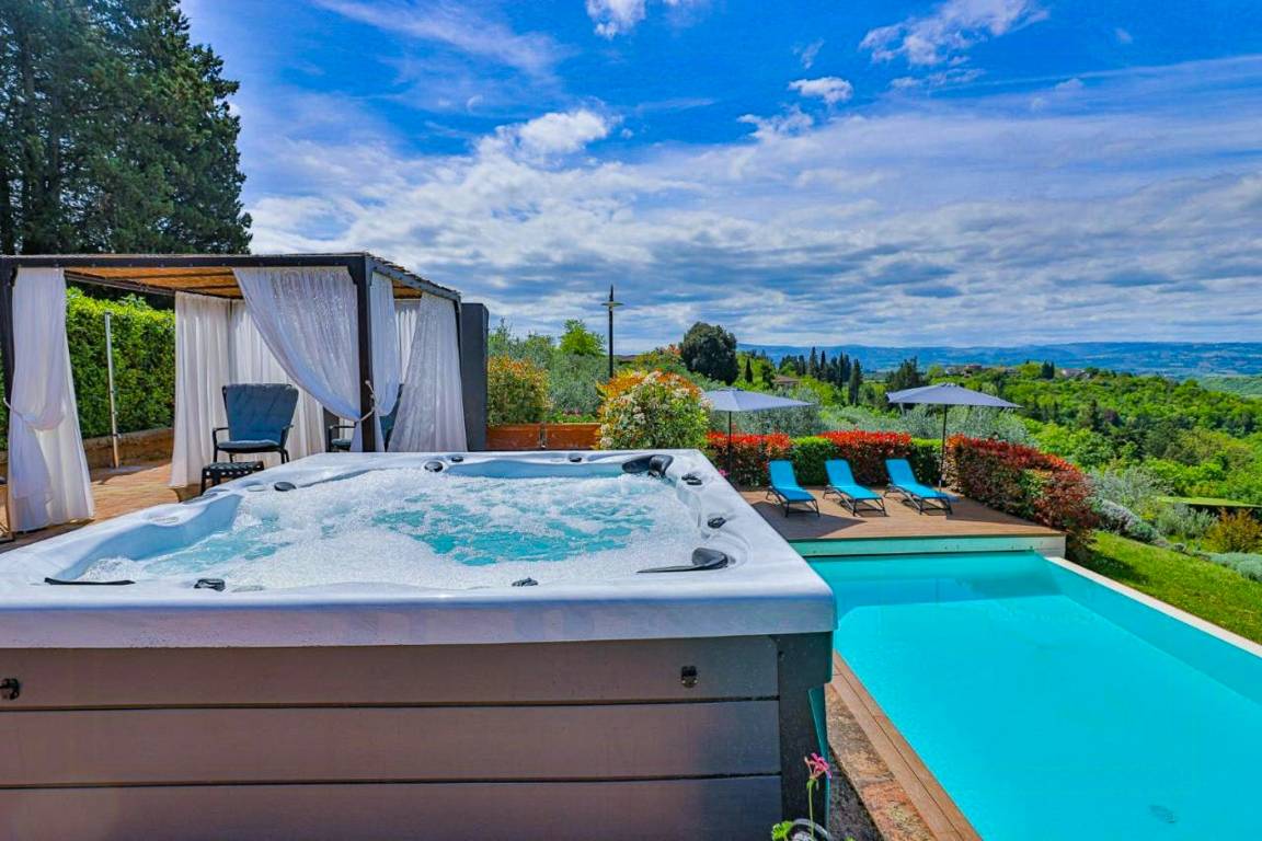 450 M² House ∙ 5 Bedrooms ∙ 12 Guests - Certaldo