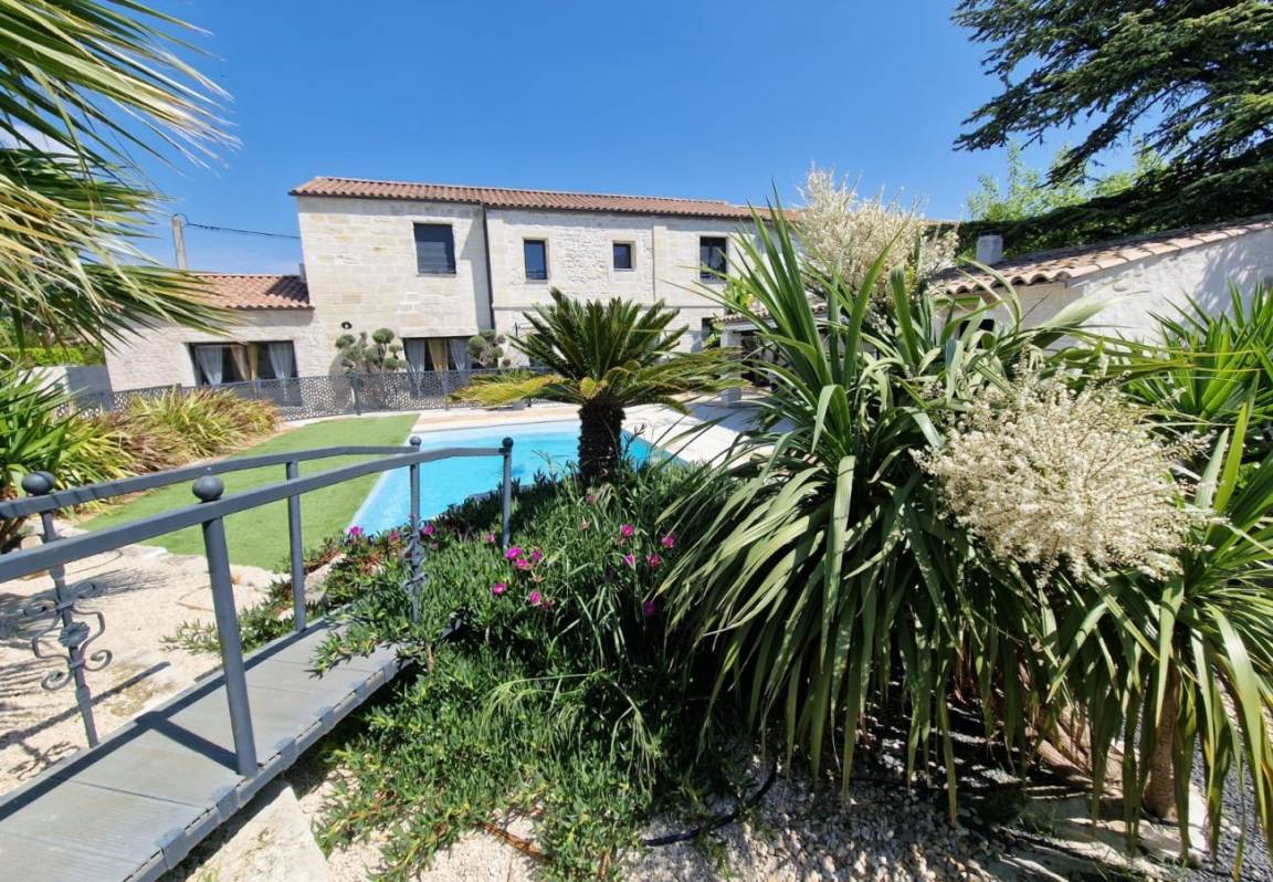 190 M² Villa ∙ 4 Chambres ∙ 8 Personnes - Tarascon