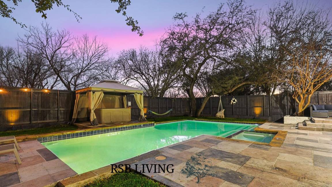 267 M² Villa ∙ 5 Bedrooms ∙ 12 Guests - Dallas, TX