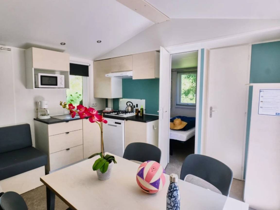 32 M² Camping ∙ 3 Chambres ∙ 6 Personnes - Ardèche