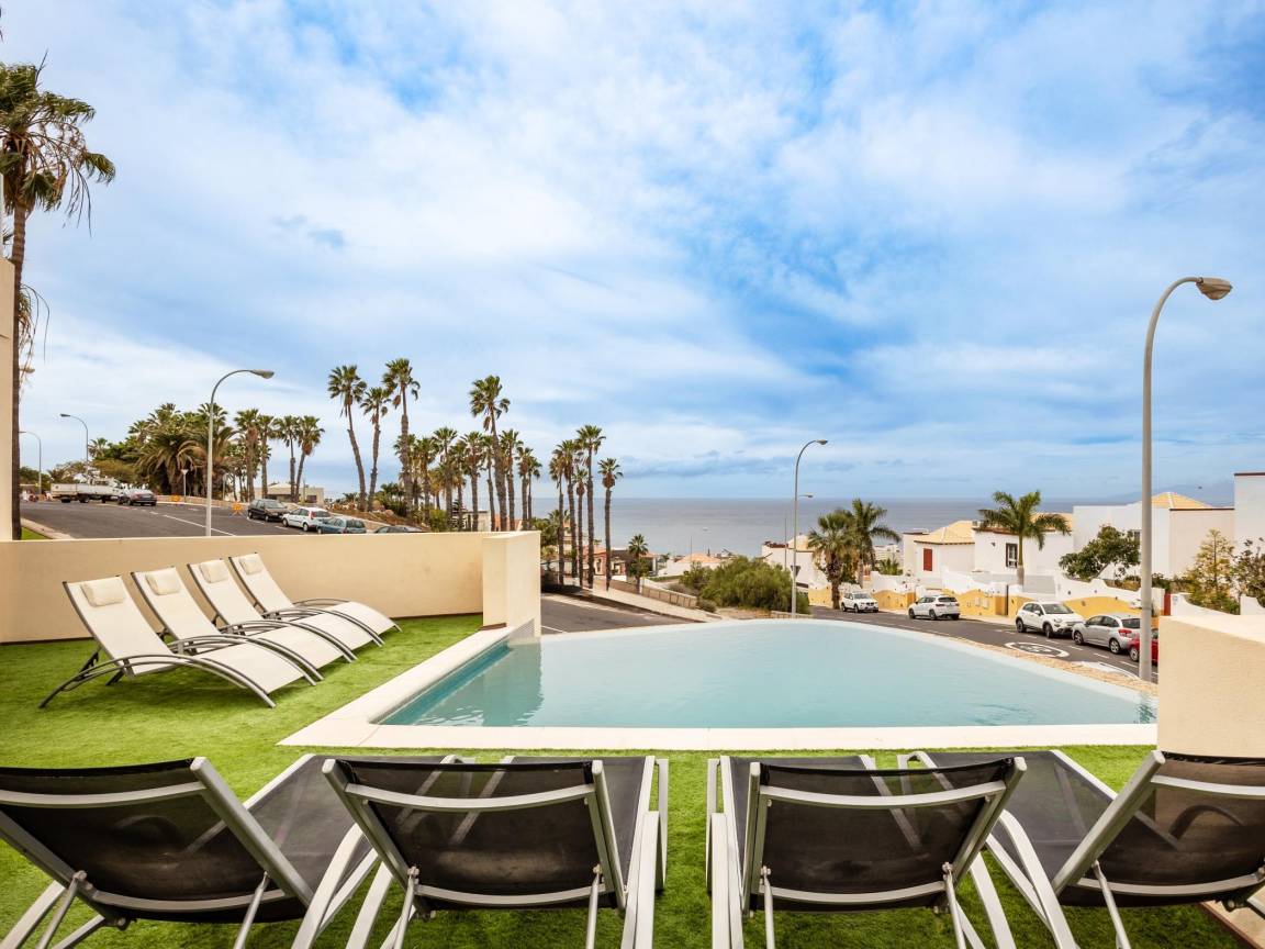 140 M² Villa ∙ 3 Slaapkamers ∙ 6 Gasten - Playa de las Américas