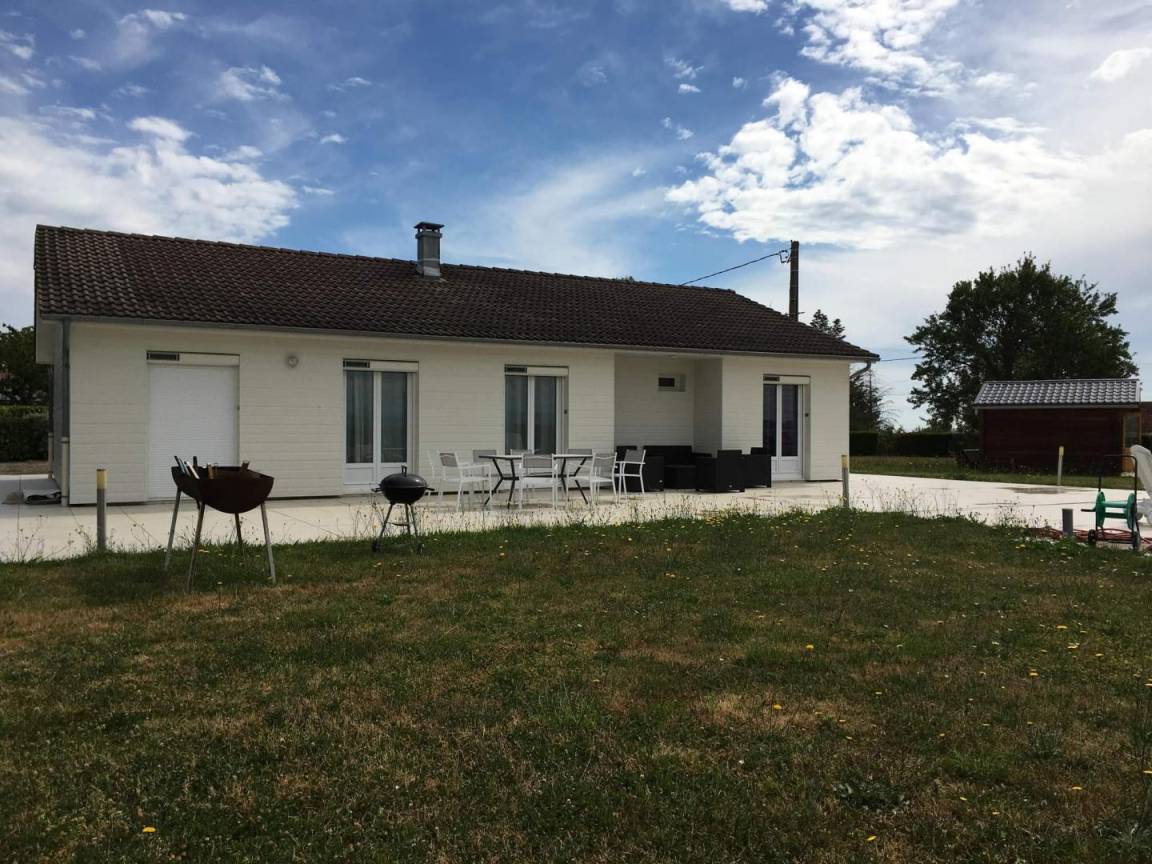 150 M² Gîte ∙ 4 Chambres ∙ 6 Personnes - Saint-Pourçain-sur-Sioule