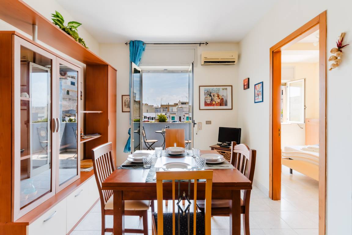 65 M² Ferienhaus ∙ 1 Schlafzimmer ∙ 4 Gäste - Otranto