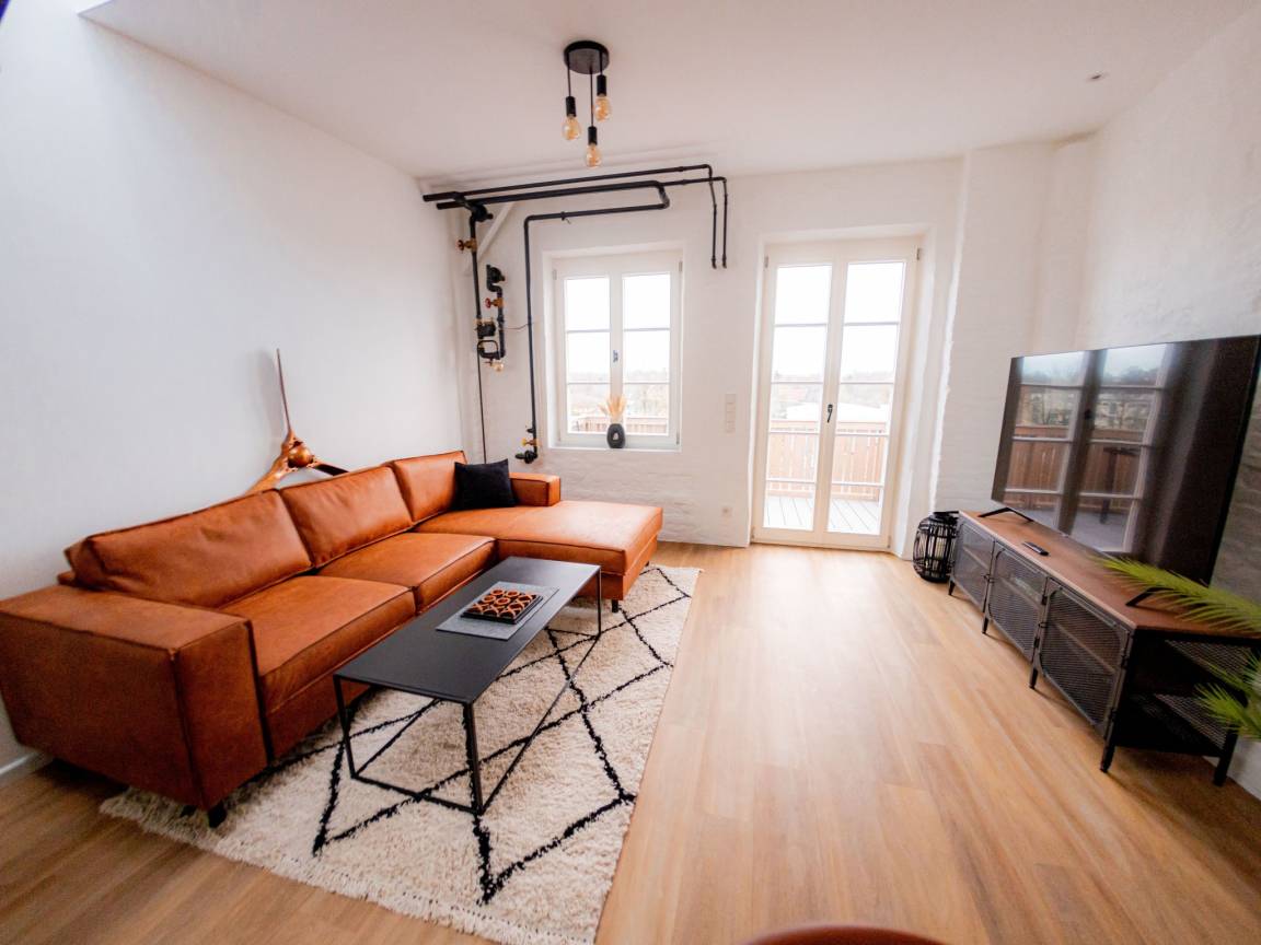 65 M² Ferienwohnung ∙ 1 Schlafzimmer ∙ 4 Gäste - Mühldorf am Inn