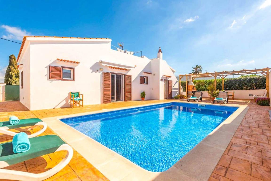 200 M² Villa ∙ 3 Bedrooms ∙ 4 Guests - Alaior