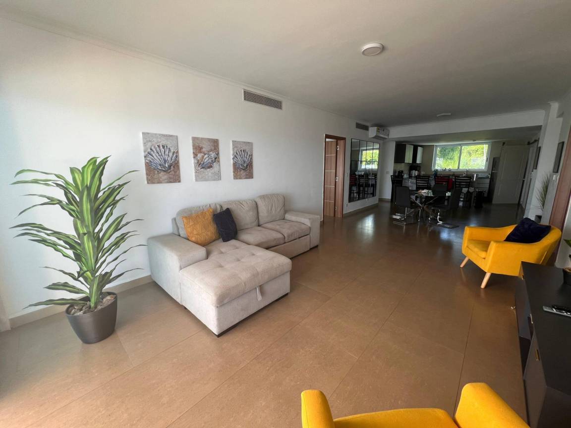 187 M² Apartment ∙ 4 Bedrooms ∙ 8 Guests - Panama City