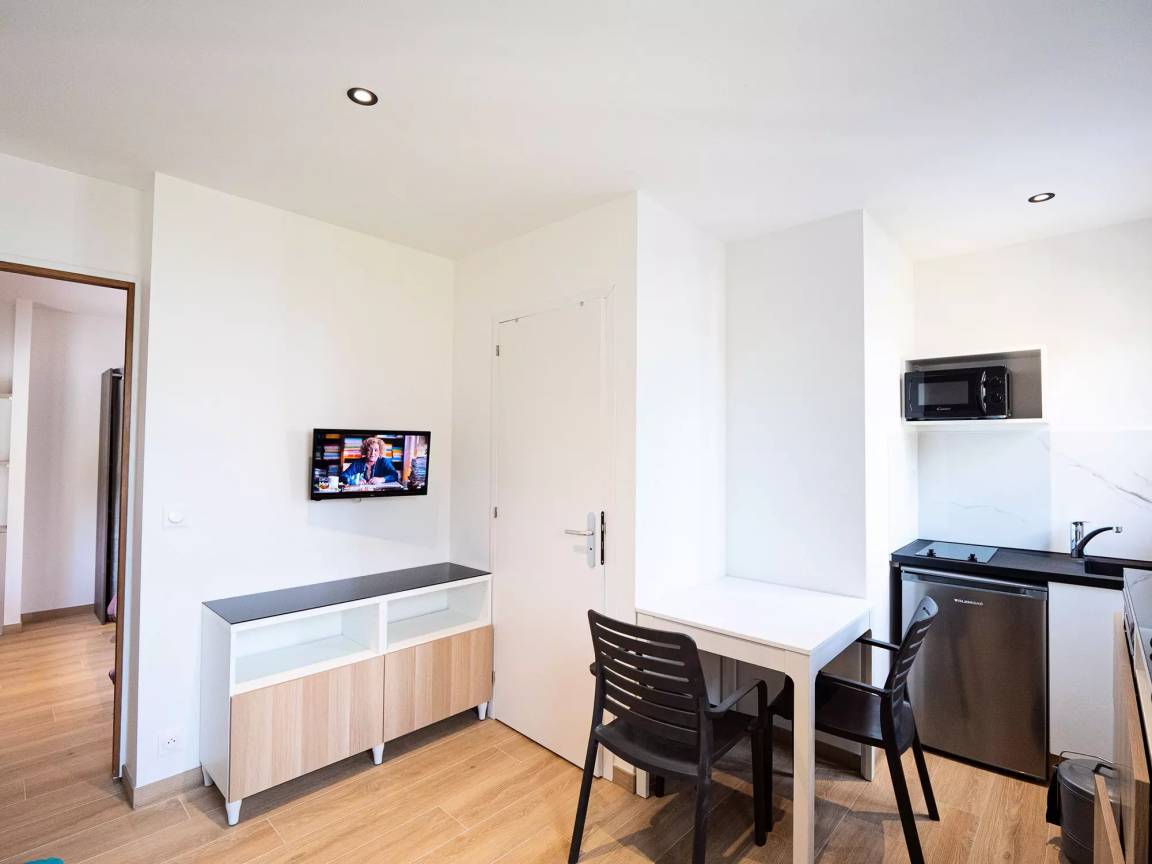 24 M² Appartement ∙ 1 Chambre ∙ 2 Personnes - Aigueblanche