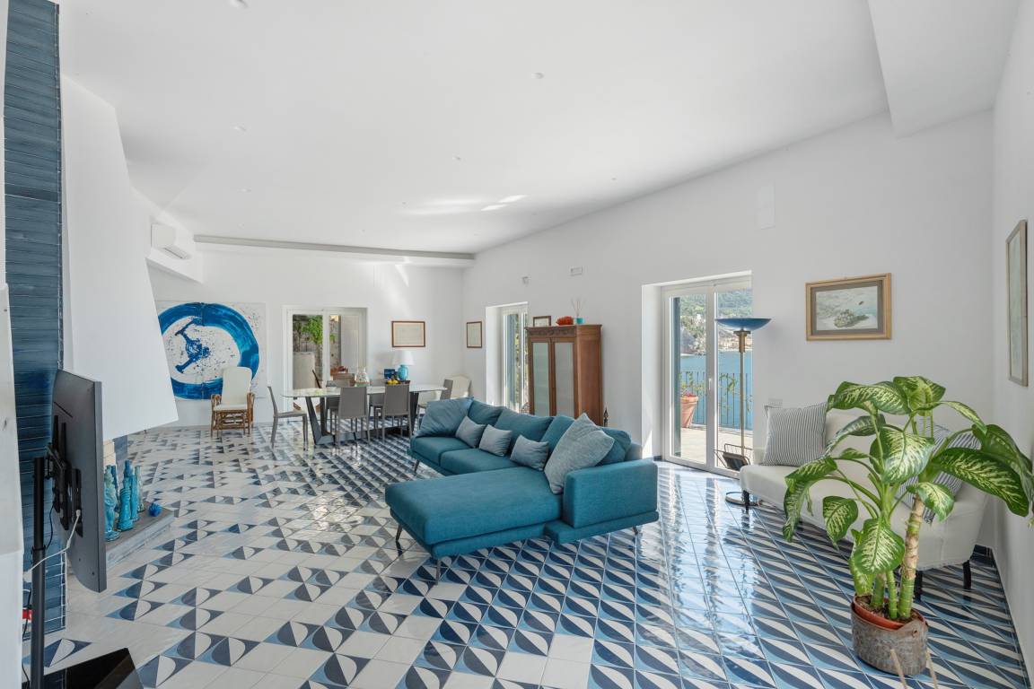 380 M² Villa ∙ 5 Bedrooms ∙ 10 Guests - Vietri sul Mare