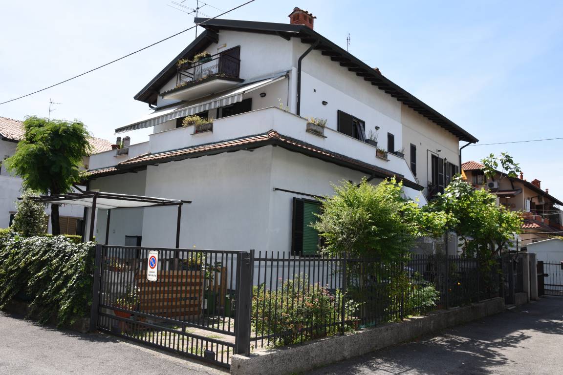 90 M² Apartamento ∙ 3 Quartos ∙ 6 Hóspedes - Bérgamo