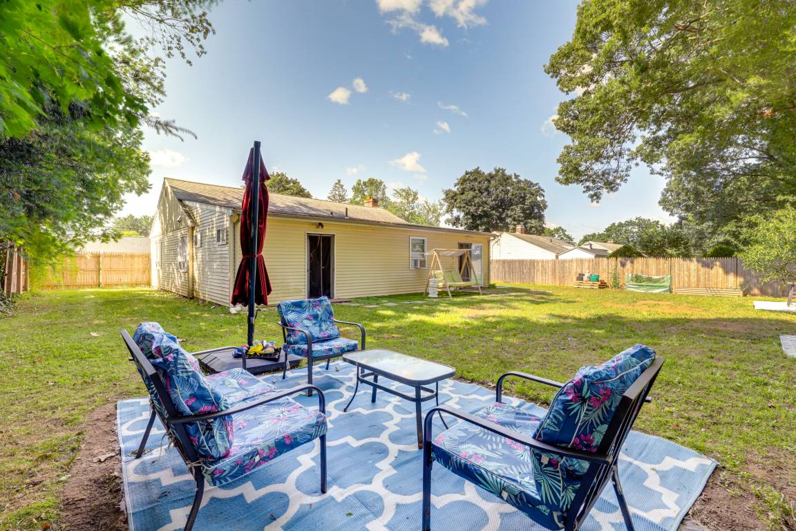 157 M² House ∙ 3 Bedrooms ∙ 10 Guests - Shenipsit Lake, CT