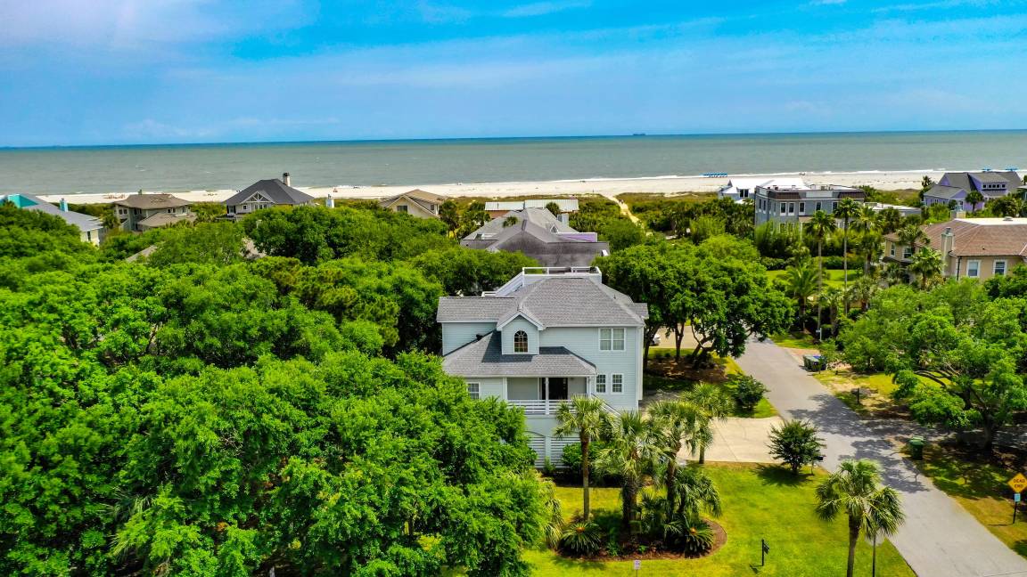 252 M² House ∙ 5 Bedrooms ∙ 12 Guests - Isle of Palms, SC