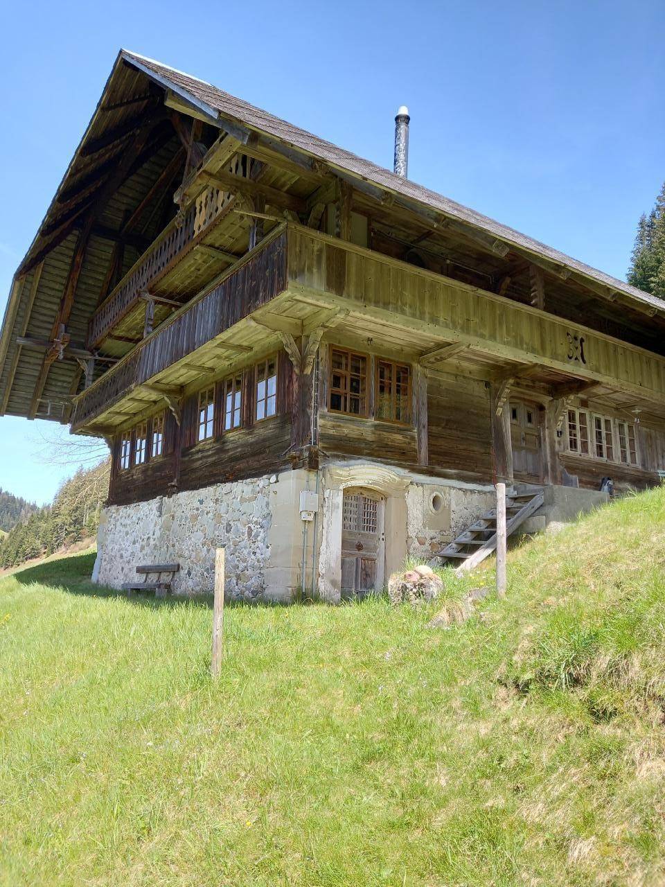 100 M² House ∙ 4 Bedrooms ∙ 12 Guests - Switzerland