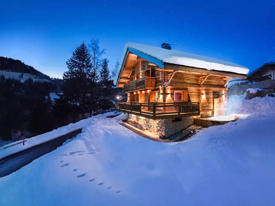 130 M² Chalet ∙ 4 Chambres ∙ 10 Personnes - La Clusaz