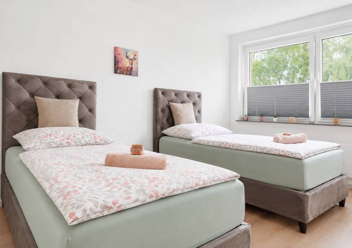 75 M² Apartament ∙ 3 Sypialnie ∙ 5 Gości - Oberhausen
