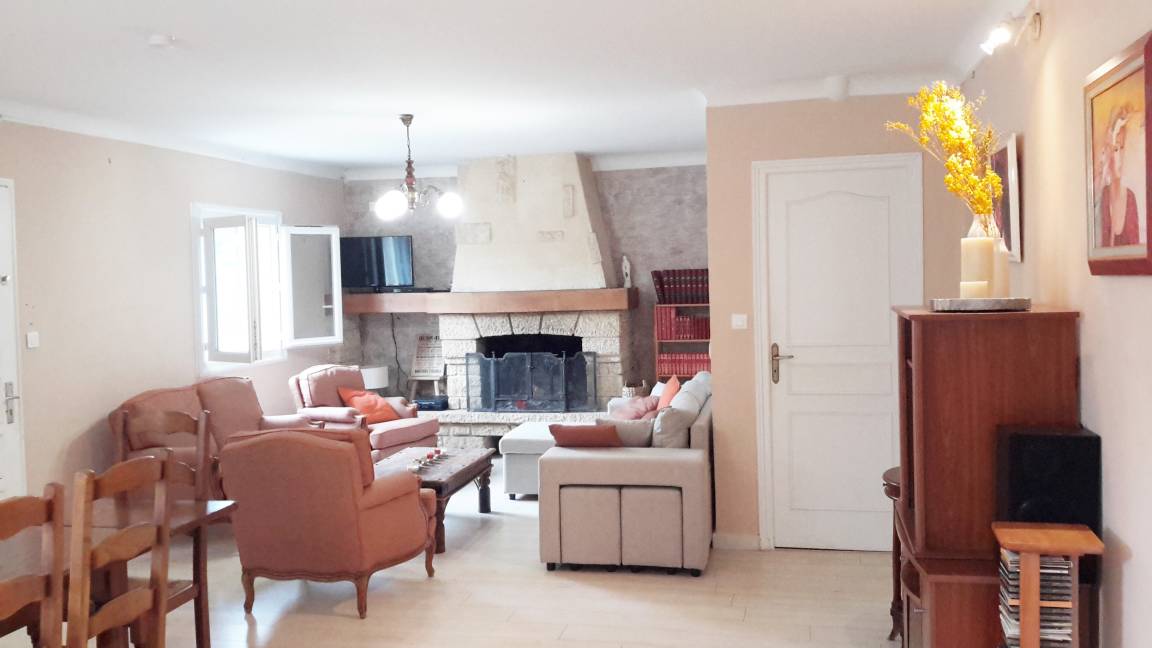 96 M² Villa ∙ 2 Chambres ∙ 6 Personnes - Lauris
