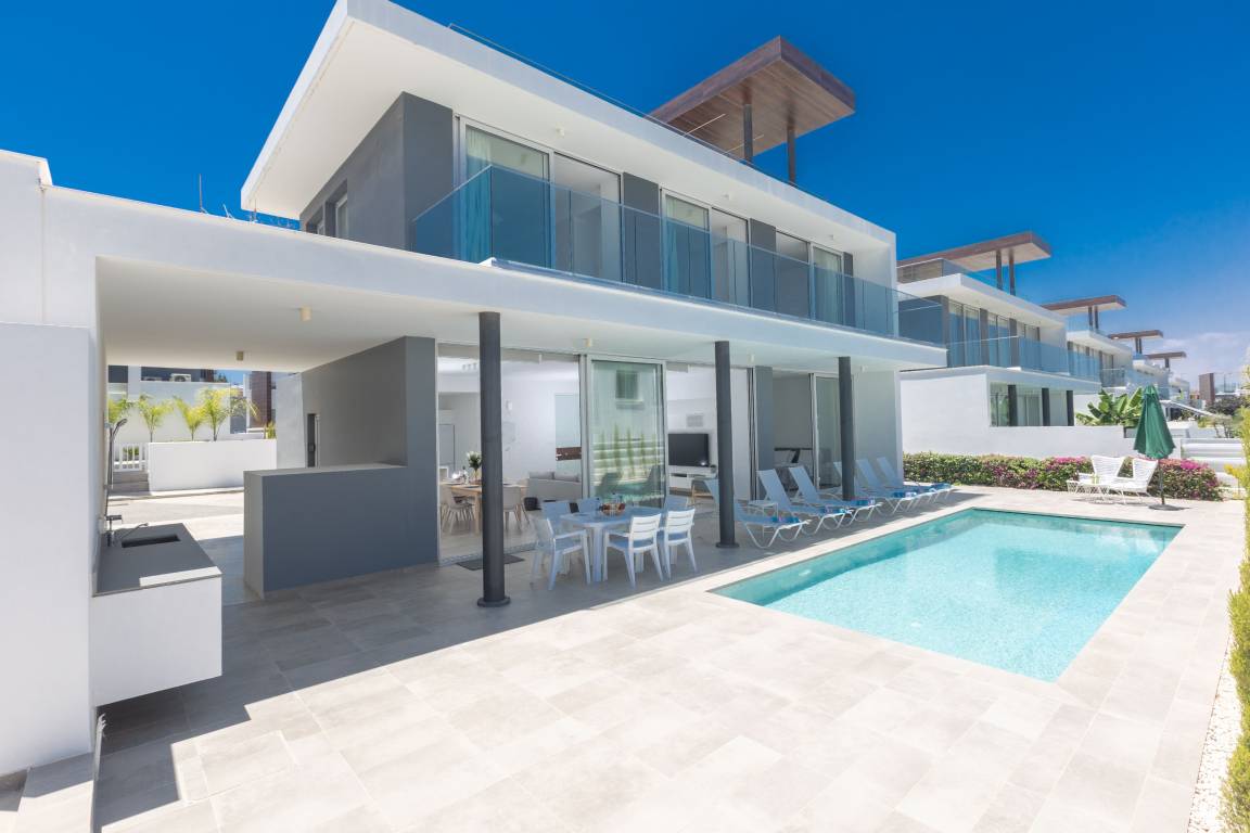 Cottage ∙ 4 Bedrooms ∙ 8 Guests - Fig Tree