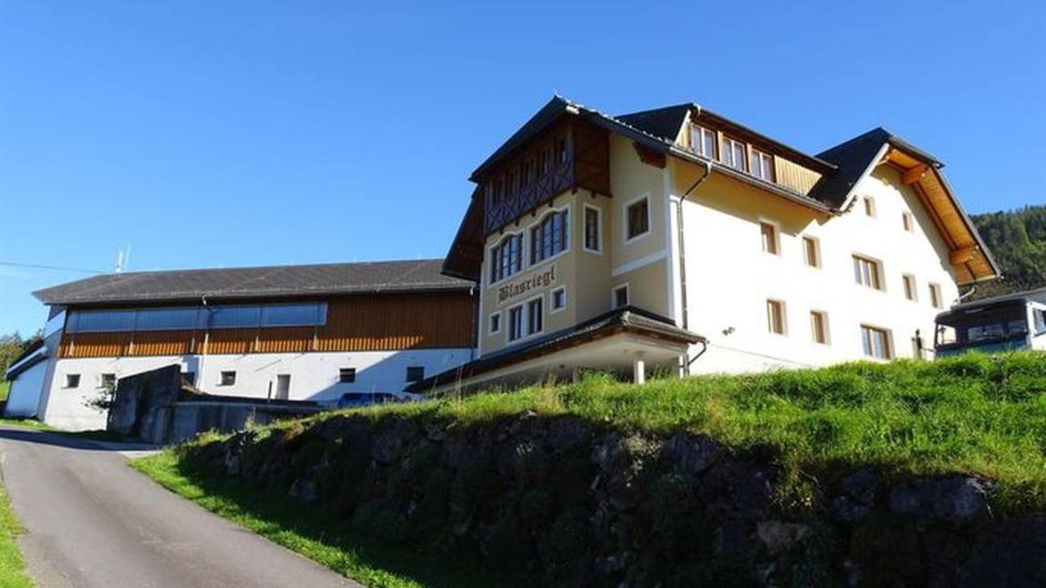 85 M² Ferienwohnung ∙ 2 Schlafzimmer ∙ 5 Gäste - Liezen