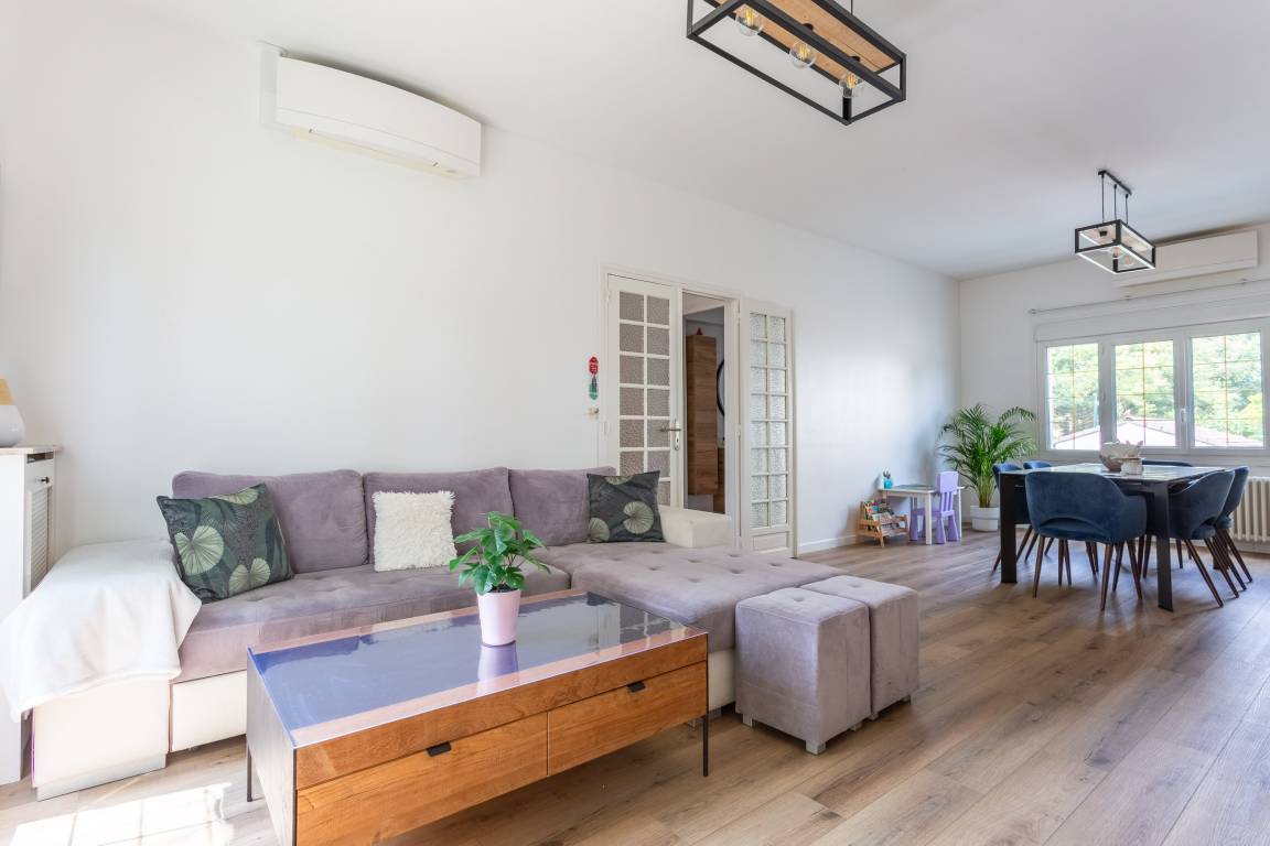 75 M² Huis ∙ 1 Slaapkamer ∙ 5 Gasten - Val-de-Marne