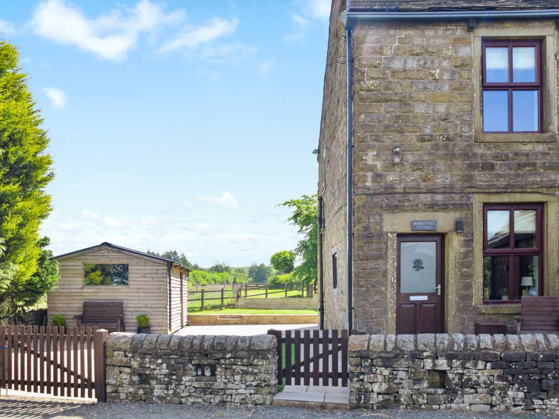 Cottage ∙ 2 Bedrooms ∙ 4 Guests - 