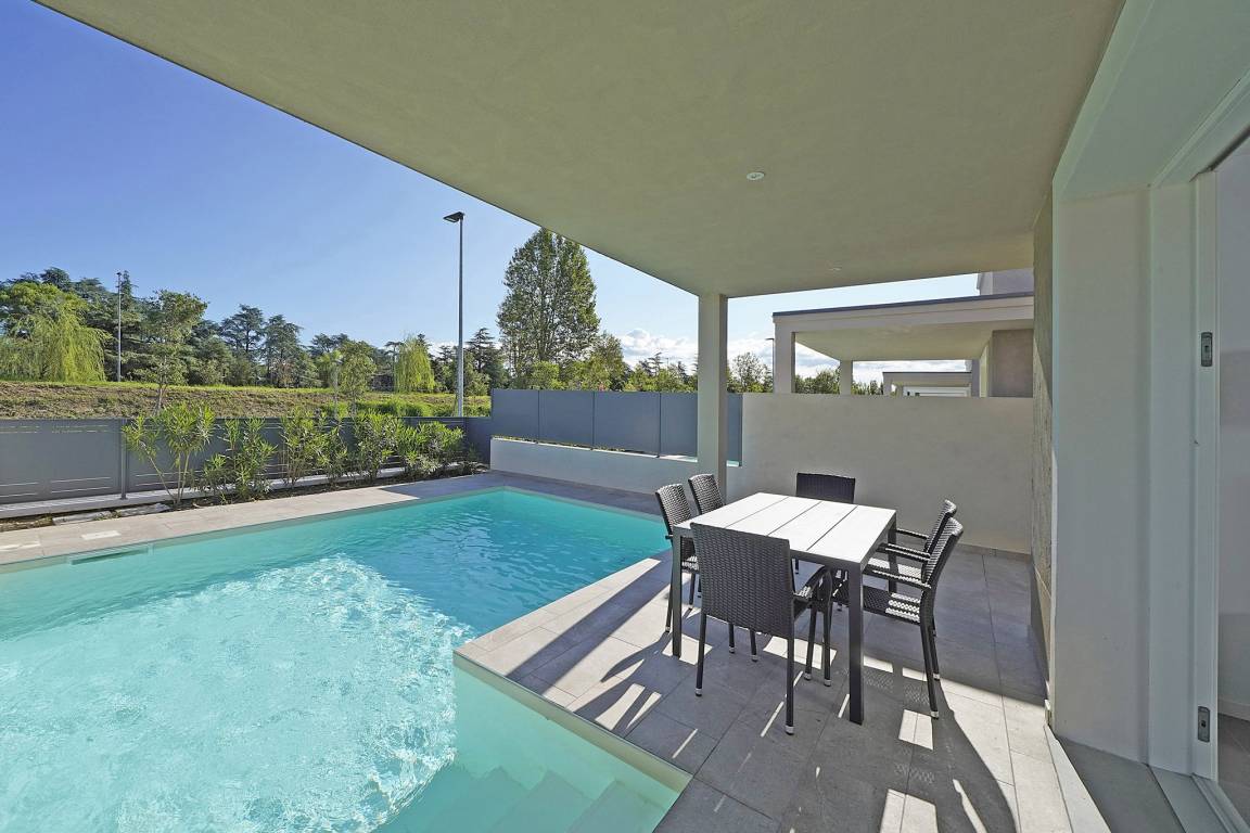 200 M² Villa ∙ 3 Bedrooms ∙ 8 Guests - Sirmione
