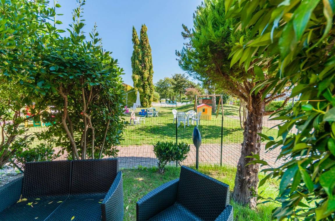 50 M² Ferienhaus ∙ 2 Schlafzimmer ∙ 6 Gäste - Lignano Pineta