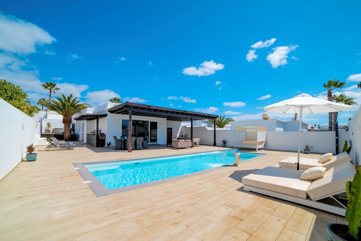 Villa ∙ 3 Bedrooms ∙ 6 Guests - Puerto del Carmen
