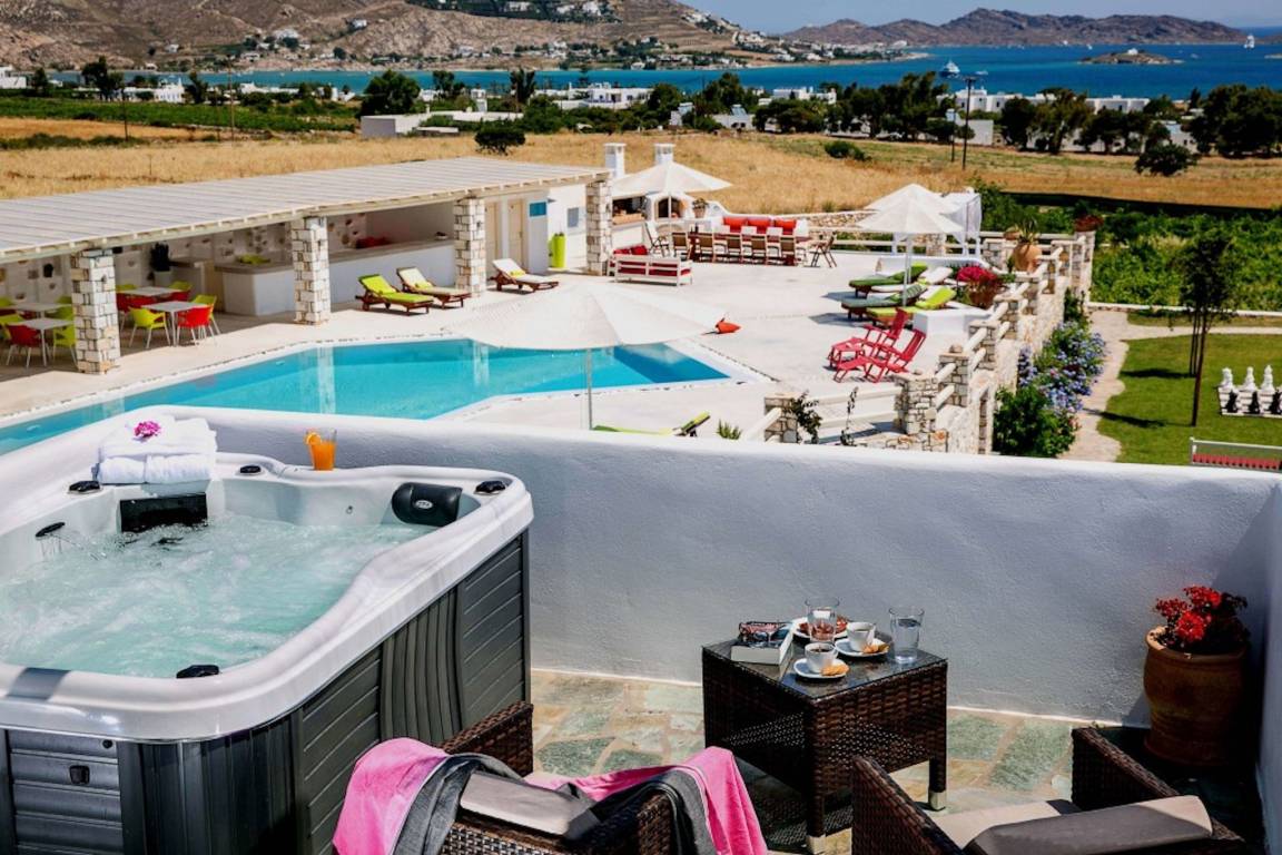 Villa ∙ 3 Habitaciones ∙ 10 Huéspedes - Paros