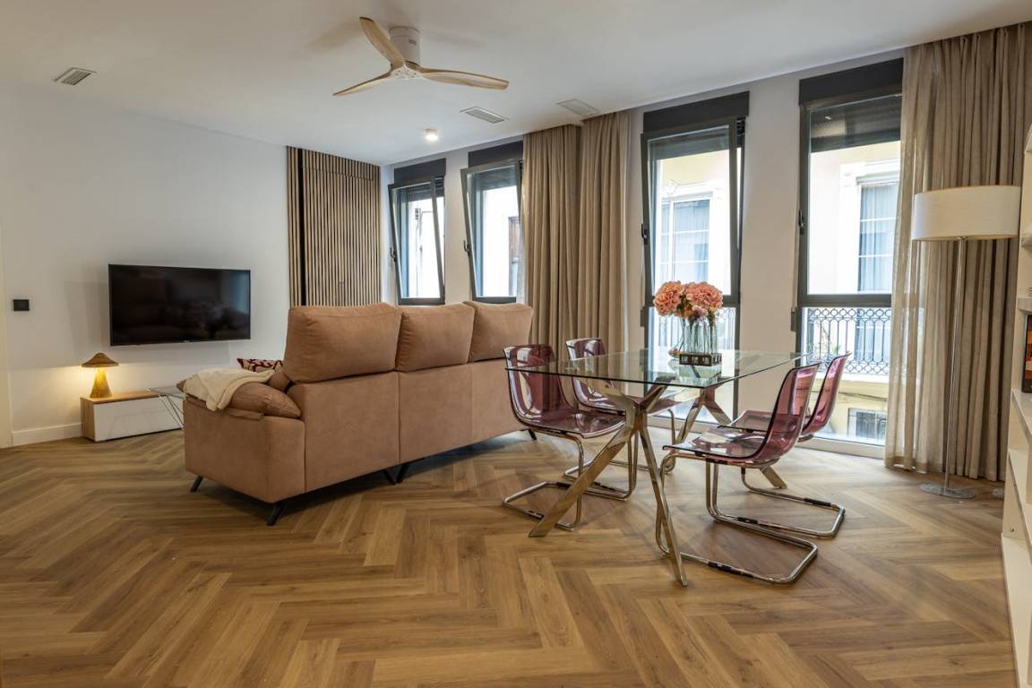 65 M² Apartamento ∙ 1 Habitación ∙ 3 Huéspedes - Paterna