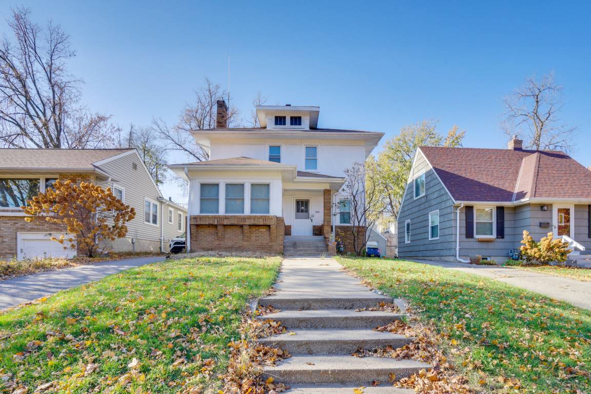 232 M² House ∙ 4 Bedrooms ∙ 5 Guests - Minneapolis, MN